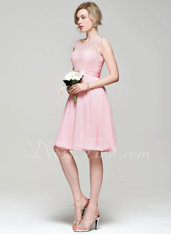 A Line Princess Scoop Neck Knee Length Chiffon Lace Bridesmaid Dress